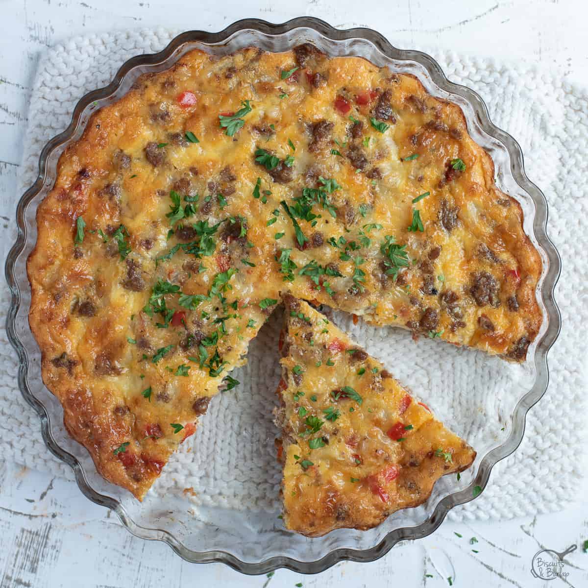 Crustless Breakfast Quiche - Biscuits & Burlap